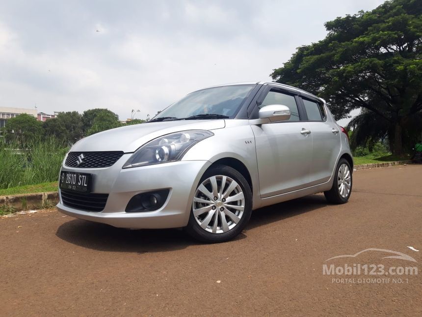 Jual Mobil Suzuki Swift 2017 GS 1.4 di Banten Automatic Hatchback ...