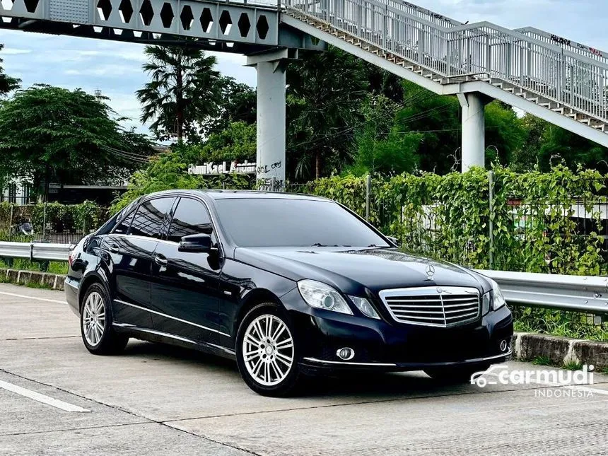 Jual Mobil Mercedes-Benz E250 2010 CGI Avantgarde 1.8 di DKI Jakarta Automatic Sedan Hitam Rp ...