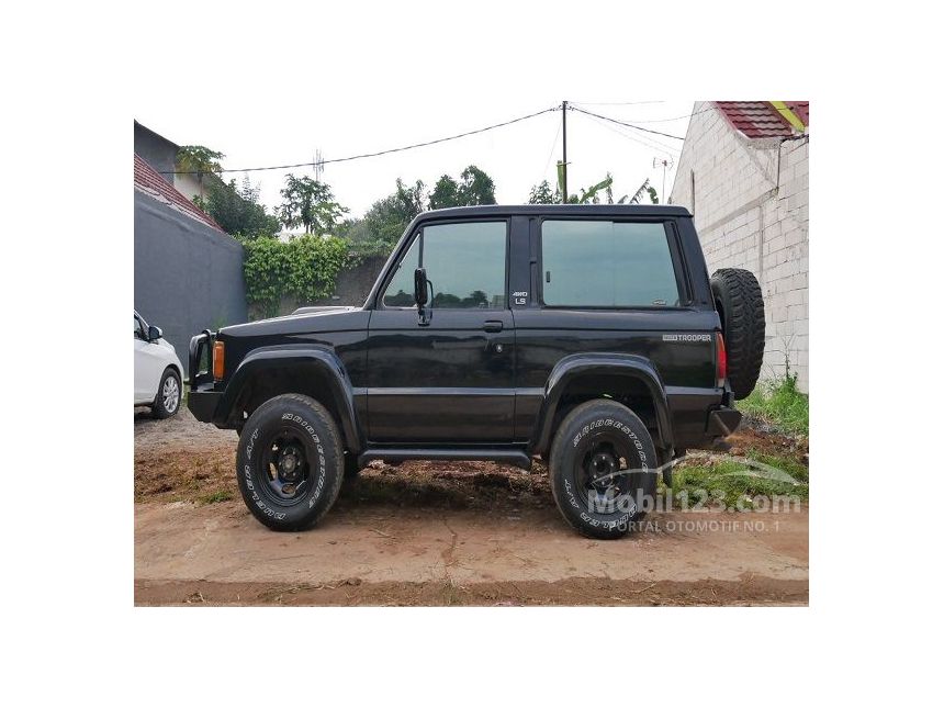 Jual Mobil Chevrolet Trooper 1985 2.3 di DKI Jakarta Manual SUV Hitam ...