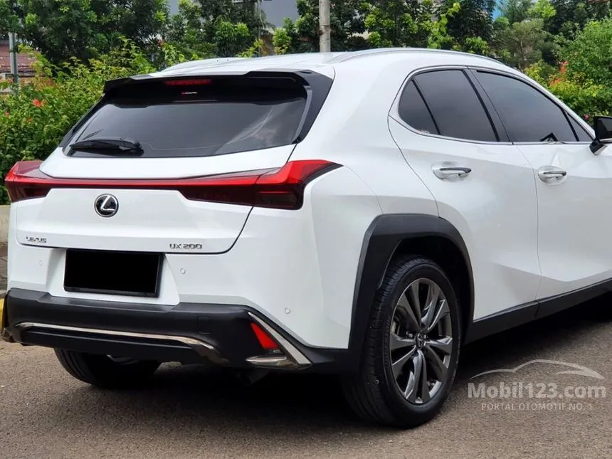 Jual Mobil Lexus UX200 2019 F Sport 2.0 di DKI Jakarta Automatic ...