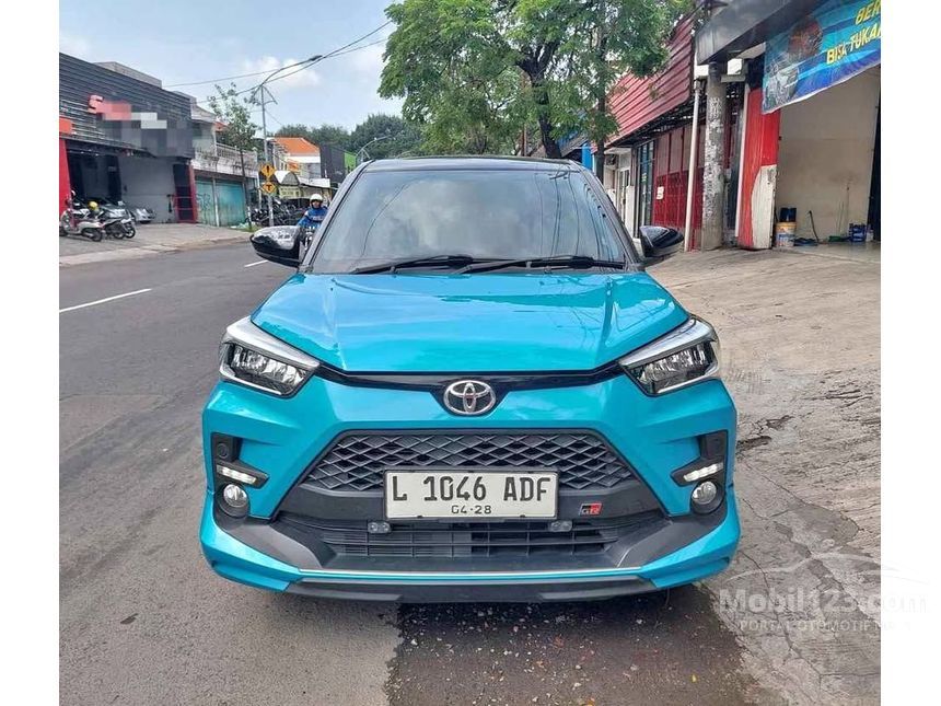 Jual Mobil Toyota Raize 2023 GR Sport (2 Tone) 1.0 di Jawa Timur ...