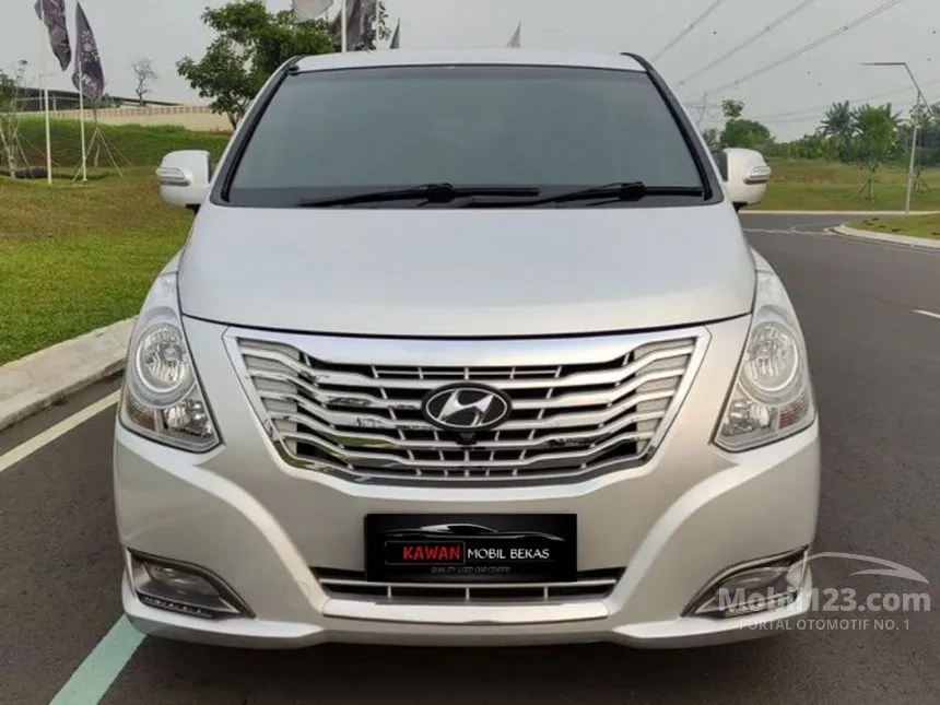 Jual Mobil Hyundai H-1 2015 Royale Next Generation 2.5 di Banten ...