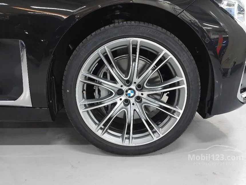 Jual Mobil BMW 740Li 2022 Opulence 3.0 di DKI Jakarta Automatic Sedan ...