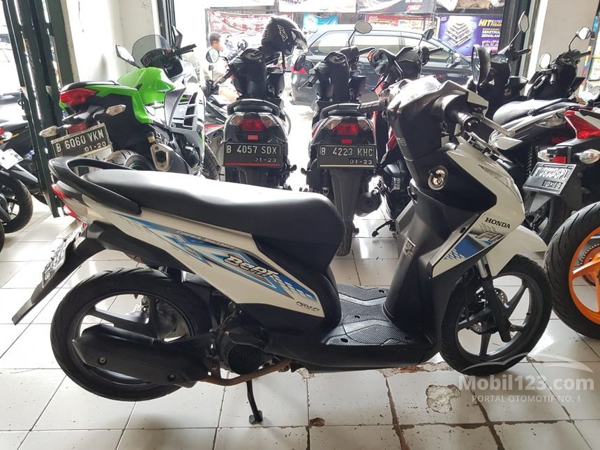Jual Motor Honda Beat 2014 0.1 di DKI Jakarta Automatic Others Putih Rp ...