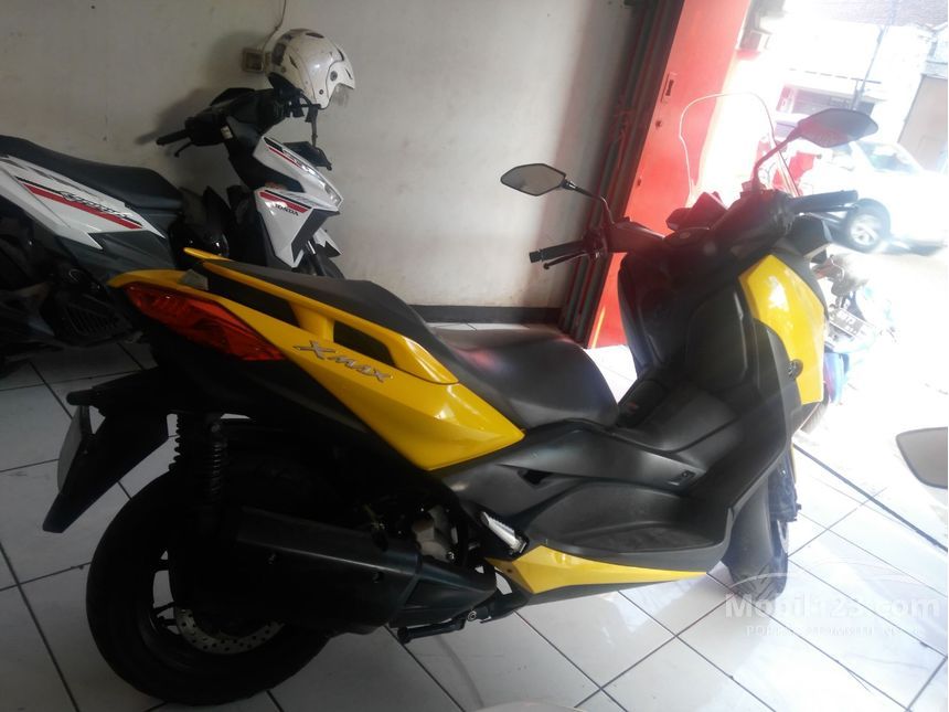 Jual Motor Yamaha X-MAX 2017 0.3 di Jawa Barat Automatic Others Kuning ...