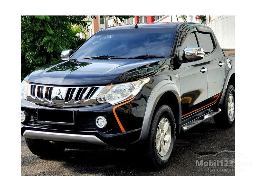 Jual Mobil Mitsubishi Triton 2016 EXCEED 2.5 di DKI Jakarta Manual Pick ...