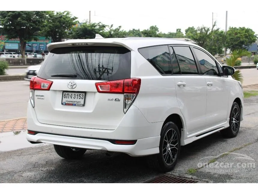 2017 Toyota Innova 2.8 (ปี 16-20) Crysta G Wagon for sale on One2car