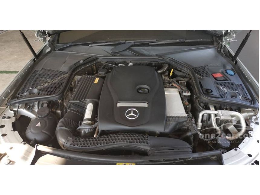 Mercedes-Benz C250 2018 W205 (ปี 14-19) AMG Dynamic 2.0 เกียร์อัตโนมัติ ...