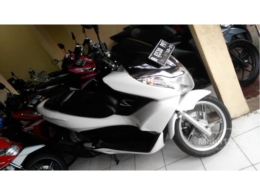 Jual Motor Honda PCX 2011 0.1 di DKI Jakarta Automatic Others Putih Rp ...
