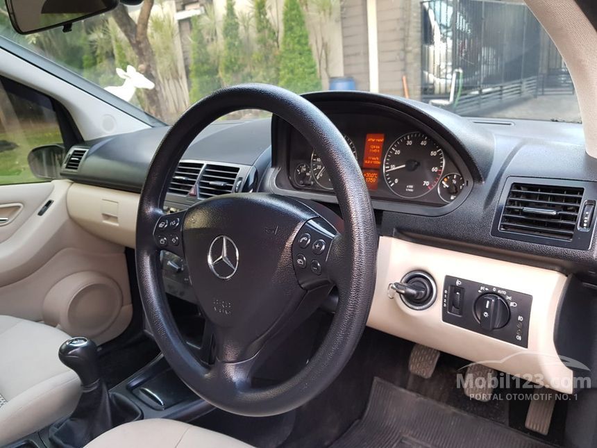 Jual Mobil Mercedes-Benz A150 2006 1.5 di Jawa Timur Automatic ...