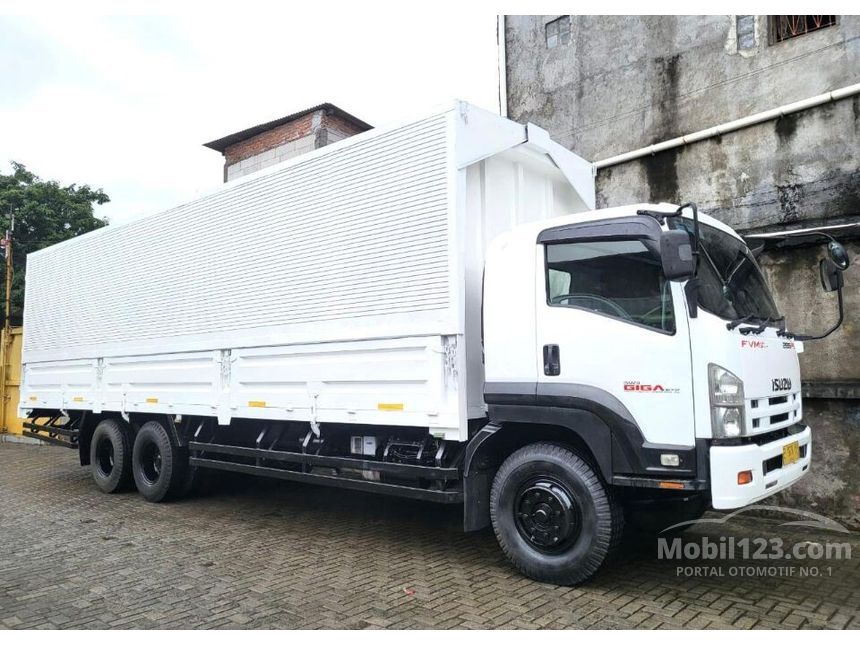 Jual Mobil Isuzu Giga 2018 7.8 di DKI Jakarta Manual Trucks Putih Rp ...