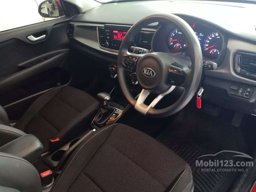 Jual Mobil KIA Rio 2017 UB 1.4 di Jawa Barat Automatic Hatchback Merah ...