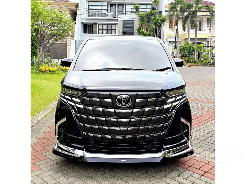 Jual Mobil Toyota Alphard 2024 HEV (Non Premium Color) 2.5 di DKI ...
