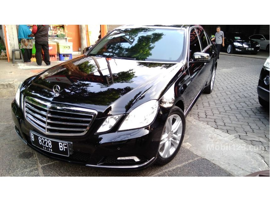 Jual Mobil Mercedes-Benz E300 2009 Avantgarde AMG 3.0 di DKI Jakarta ...