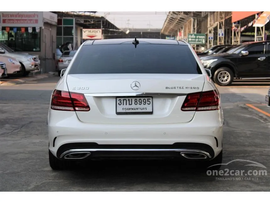 2014 Mercedes-Benz E300 2.1 W212 (ปี 10-16) AMG Dynamic Blue TEC HYBRID Sedan AT for sale on One2car
