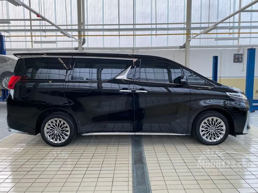 Jual Mobil Lexus LM350 2023 3.5 di DKI Jakarta Automatic Van Wagon Hitam Rp 2.100.000.000 ...