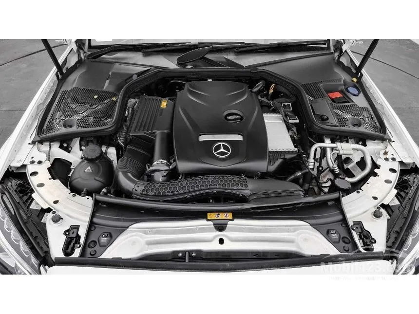 Jual Mobil Mercedes-Benz C300 2018 AMG 2.0 di Jawa Barat Automatic ...