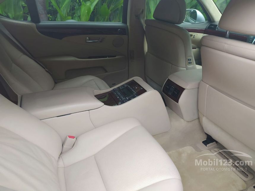 Jual Mobil Lexus LS460L 2008 XF40 4.6 di DKI Jakarta Automatic Sedan ...