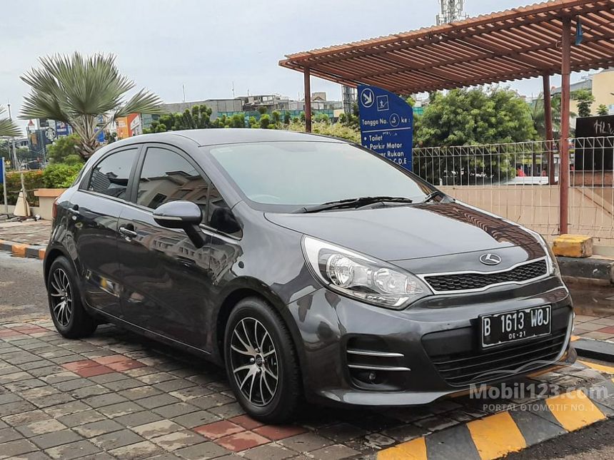 Jual Mobil KIA Rio 2015 UB 1.4 di DKI Jakarta Automatic Hatchback Abu ...