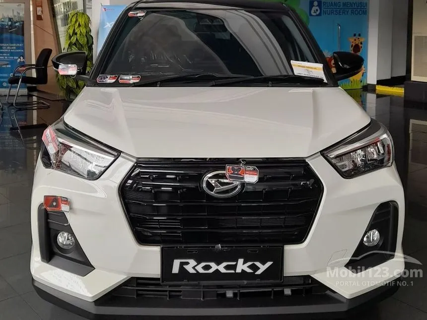 Jual Mobil Daihatsu Rocky 2022 R TC 1.0 di Banten Automatic Wagon Putih ...