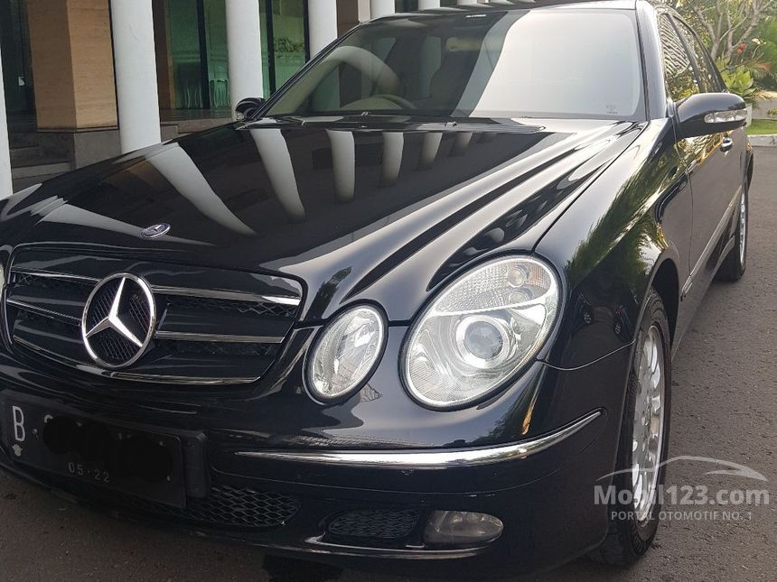 Jual Mobil Mercedes-Benz E260 2005 E260 2.6 di DKI Jakarta Automatic Sedan Hitam Rp 137.000.000 ...