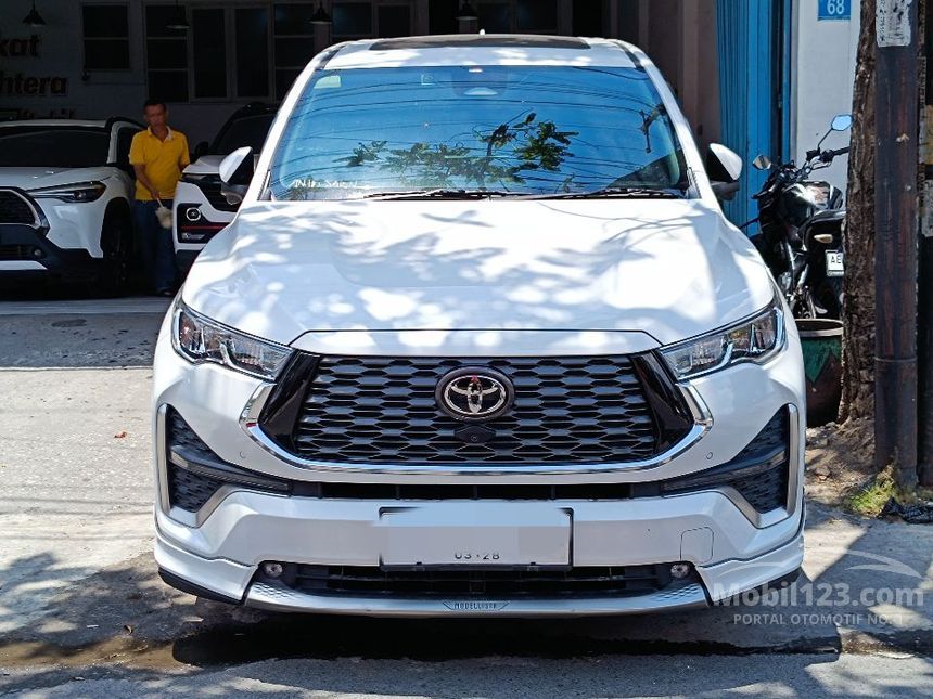 Jual Mobil Toyota Kijang Innova Zenix 2023 Q HV TSS Modellista 2.0 di ...