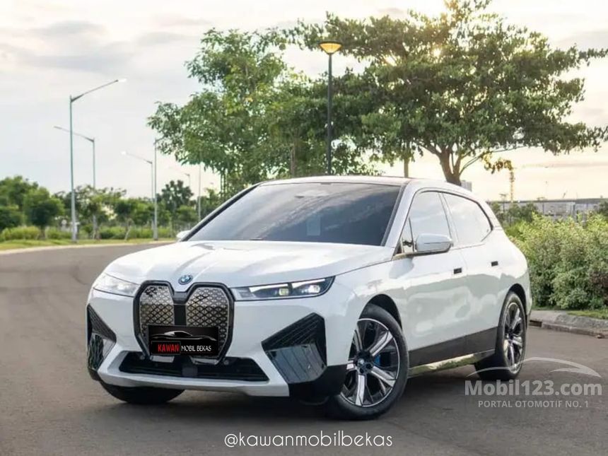 Jual Mobil BMW iX 2023 xDrive40 Sport di DKI Jakarta Automatic SUV ...