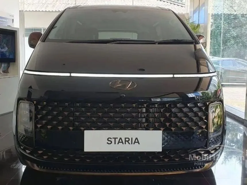 Jual Mobil Hyundai Staria 2021 Signature 7 2.2 di DKI Jakarta Automatic ...