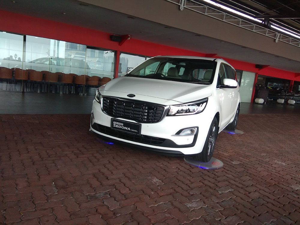 Kia Grand Sedona Diesel Hadir Berkat Kualitas Solar Membaik - Berita ...