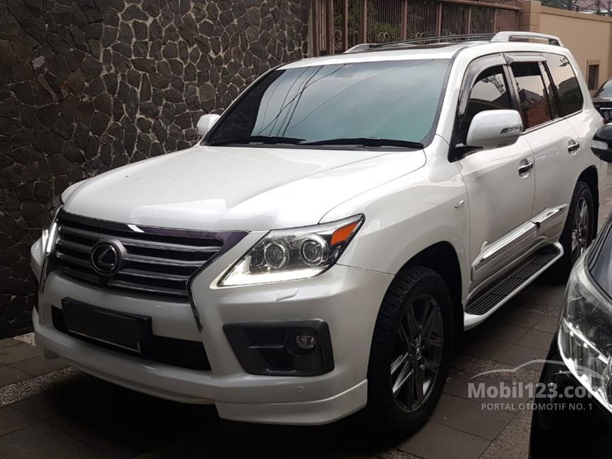 Jual Mobil Lexus LX570 2010 5.7 di DKI Jakarta Automatic SUV Putih Rp ...