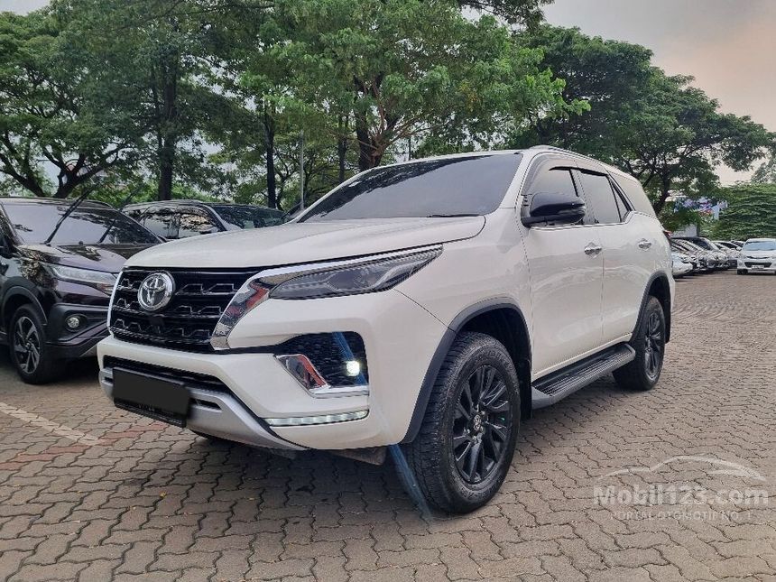 Jual Mobil Toyota Fortuner 2021 VRZ 2.4 di Banten Automatic SUV Putih ...