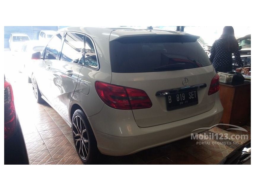 Jual Mobil Mercedes-Benz B200 2012 Urban 1.6 di DKI Jakarta Automatic ...