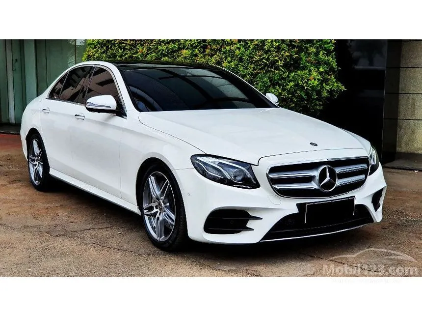 Jual Mobil Mercedes-Benz E350 2020 AMG 2.0 di DKI Jakarta Automatic Sedan Putih Rp 1.125.000.000 ...