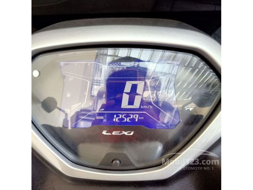 Jual Motor Yamaha Lexi 2019 0.1 di DKI Jakarta Automatic Others Putih ...