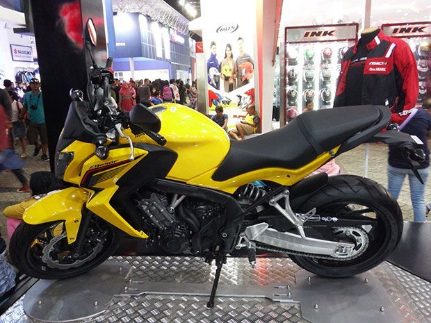 Daftar Harga dan Cicilan Kredit Motor Besar Honda - Panduan Pembeli ...