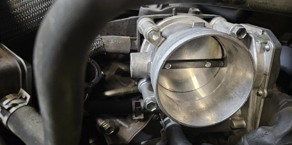 Kenali Fungsi Throttle dan Cara Merawat Body Mobil, Kecil Tapi ...