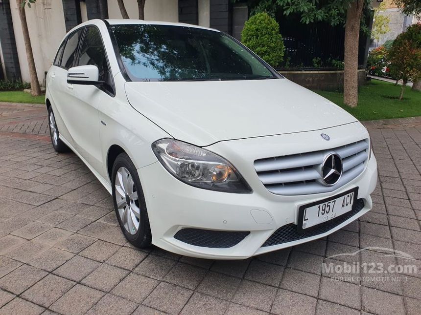 Jual Mobil Mercedes-Benz B200 2012 Urban 1.6 di Jawa Timur Automatic ...