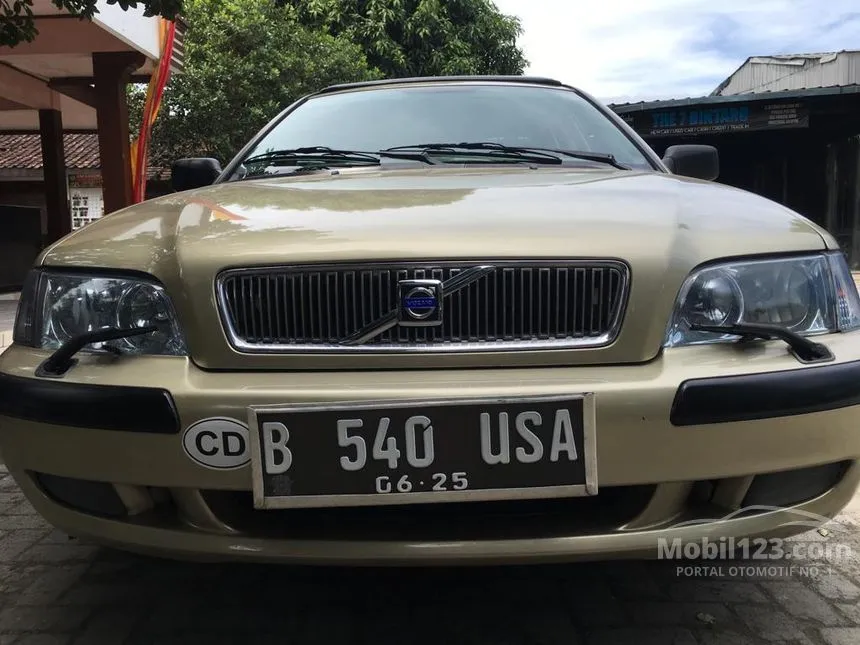 Jual Mobil Volvo S40 2002 Turbo 1.9 di DKI Jakarta Automatic Sedan ...