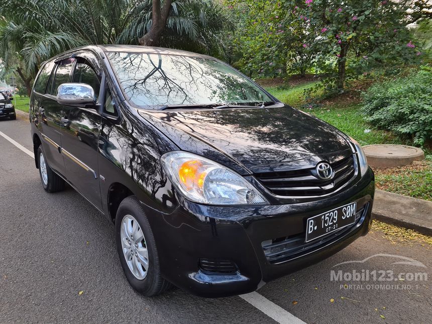 Jual Mobil Toyota Kijang Innova 2011 E 2.0 di Jawa Barat Manual MPV ...