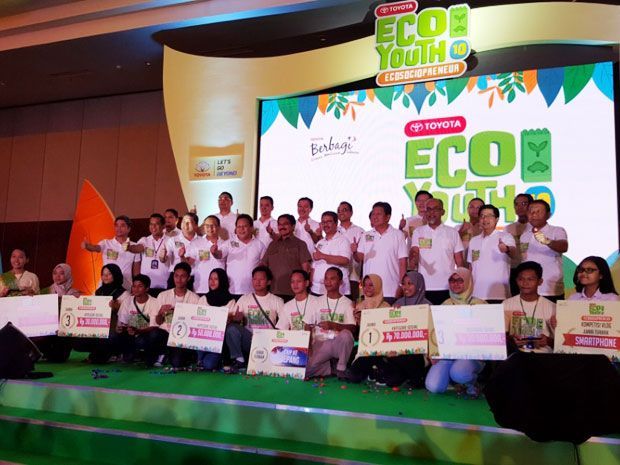 SMK PGRI Karawang Raih Best of the Best Toyota Eco Youth ke-10 - Berita ...
