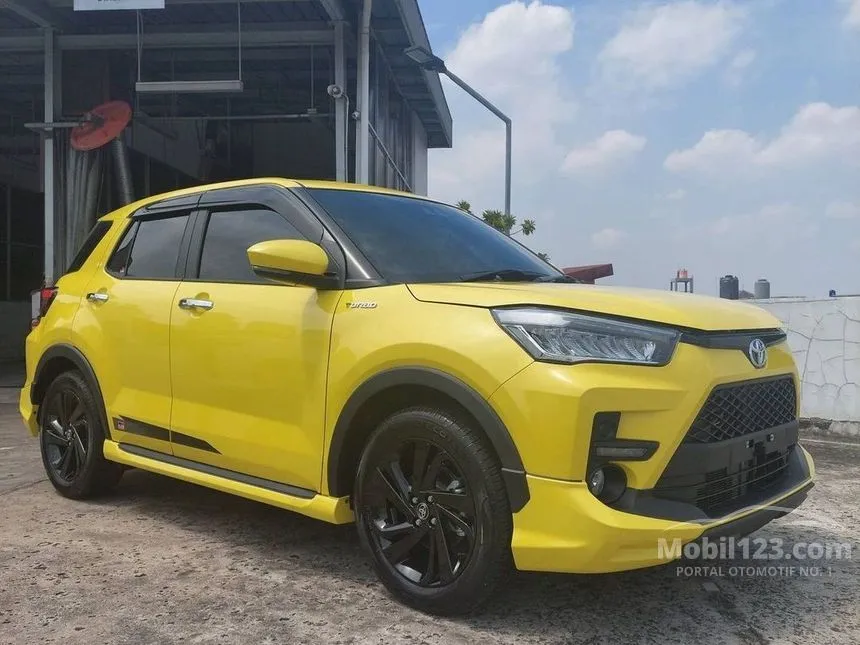 Jual Mobil Toyota Raize 2021 GR Sport 1.0 di Jawa Barat Automatic Wagon ...
