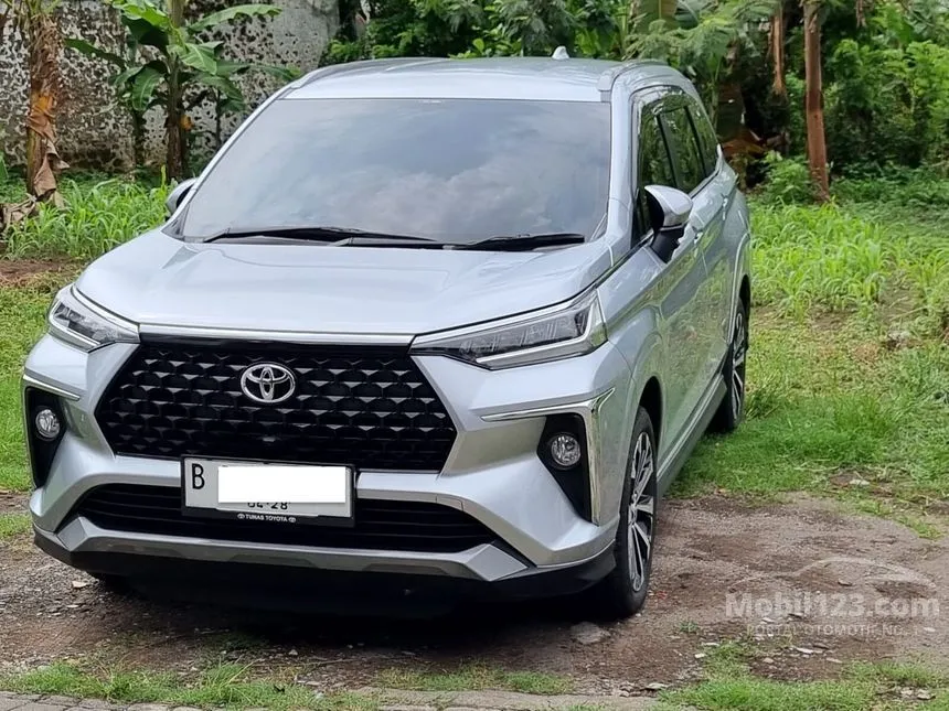 Jual Mobil Toyota Veloz 2023 Q 1.5 di Yogyakarta Automatic Wagon Silver ...