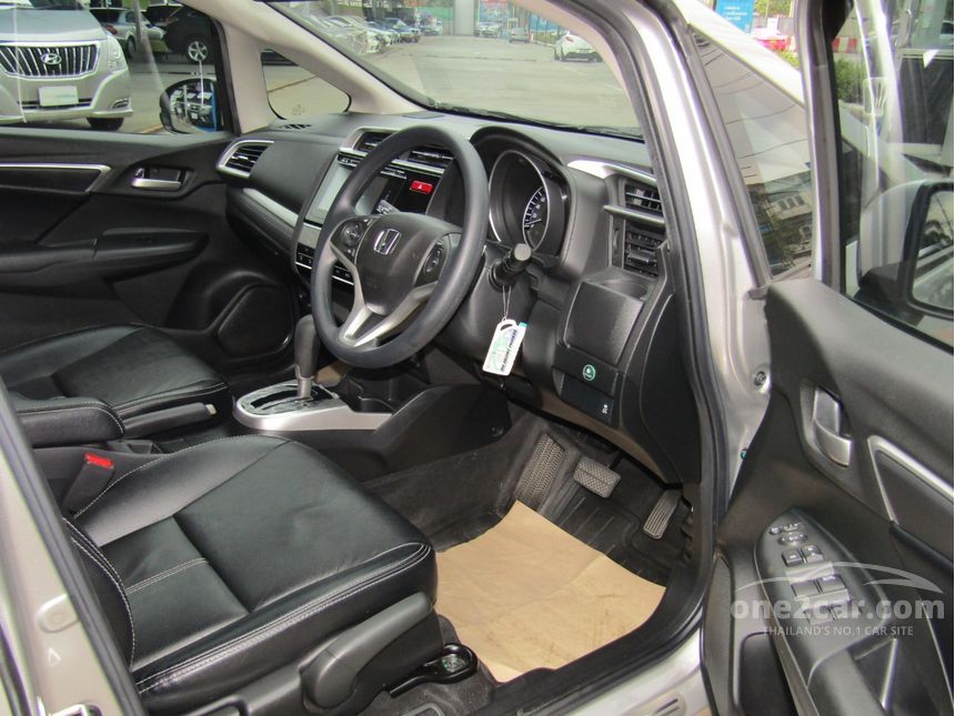 Honda Jazz 2016 SV i-VTEC 1.5 in กรุงเทพและปริมณฑล Automatic Hatchback ...