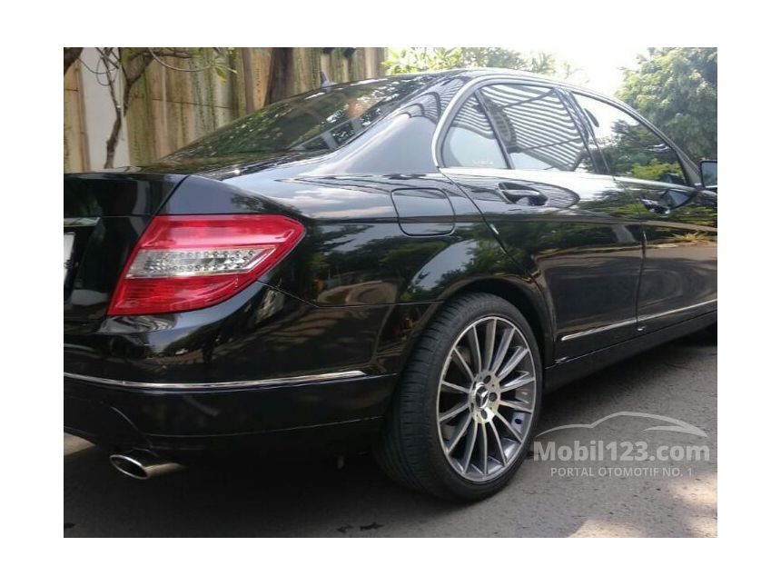 Jual Mobil Mercedes-Benz C300 2010 Avantgarde 3.0 di DKI Jakarta ...
