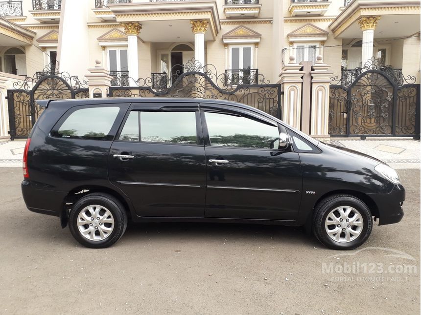 Jual Mobil Toyota Kijang Innova 2005 V 2.0 di DKI Jakarta Automatic MPV ...