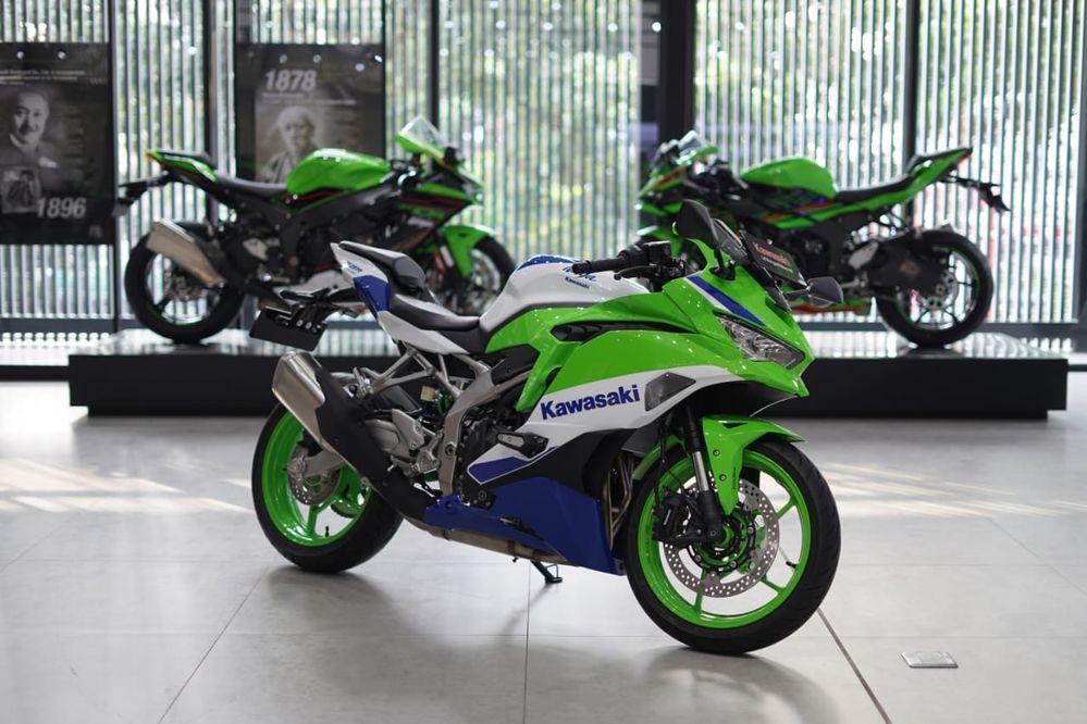 Kawasaki Ninja ZX-25RR seri 40th Anniversary Resmi Masuk Indonesia ...