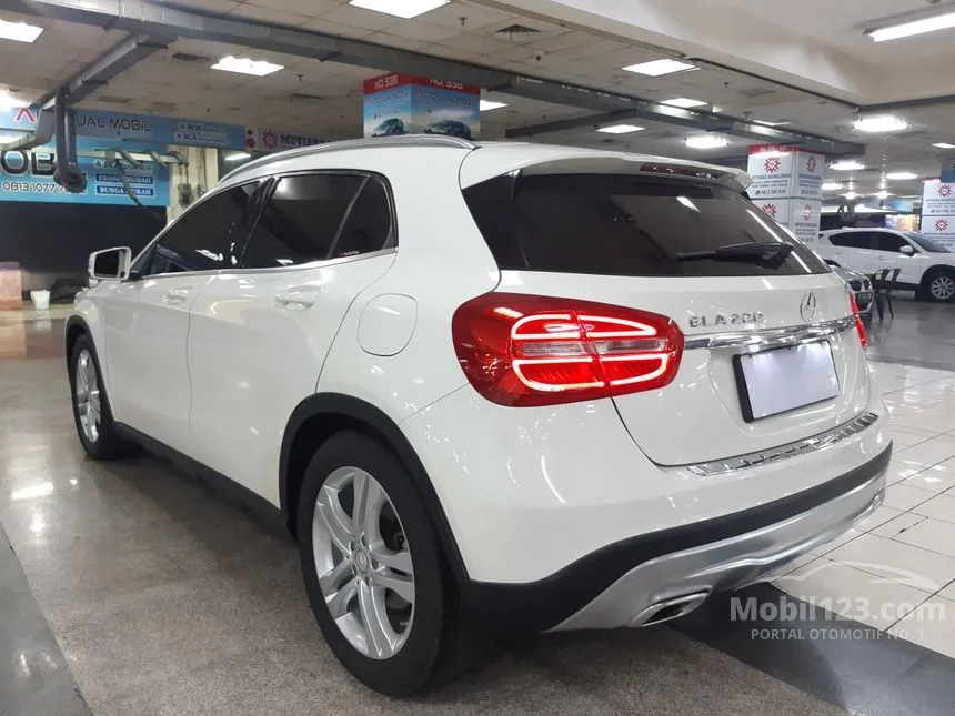 Jual Mobil Mercedes-Benz GLA200 2015 Urban 1.6 di DKI Jakarta Automatic ...