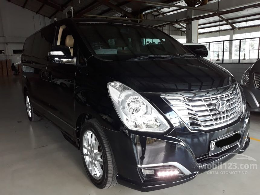Jual Mobil Hyundai H-1 2017 XG 2.4 di DKI Jakarta Automatic MPV Hitam ...