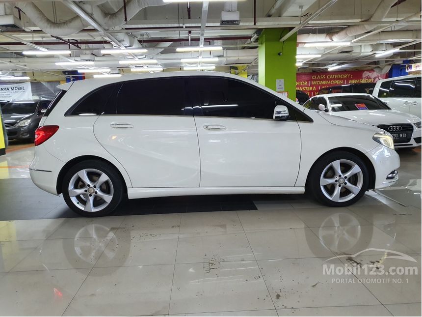Jual Mobil Mercedes-Benz B200 2013 Sport 1.6 di DKI Jakarta Automatic ...
