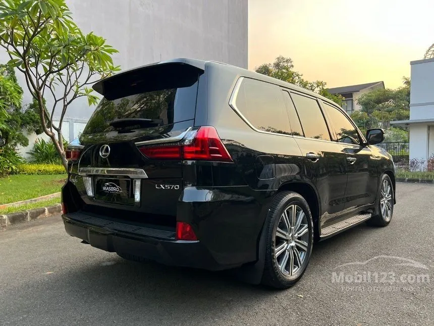 Jual Mobil Lexus LX570 2016 Sport 5.7 di DKI Jakarta Automatic SUV ...